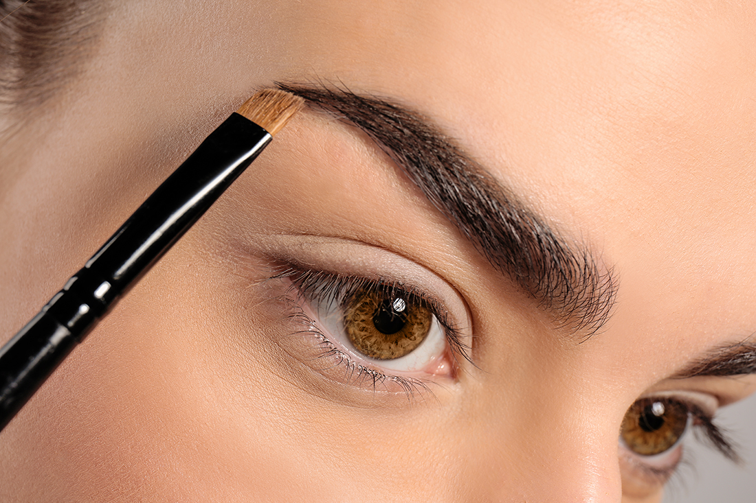 Naturacil® - La teinture, un « petit coup de fouet » à vos sourcils Naturacil® - La teinture, un « petit coup de fouet » à vos sourcils